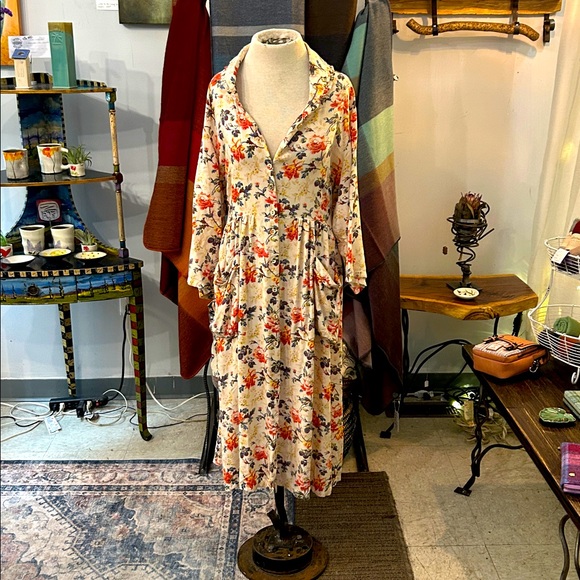 April Cornell | Dresses | April Cornell Floral Maxi Dress Cream Red ...